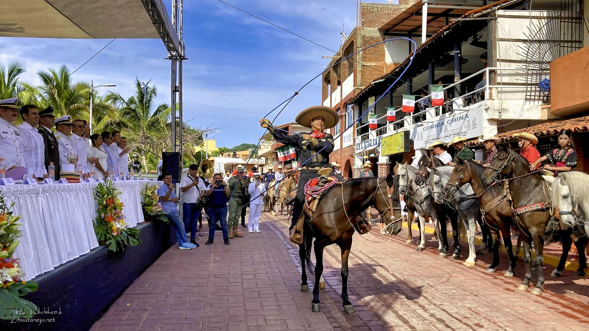 Zihuatanejo-Ixtapa Message Board - ¡Viva México ZIHempre Soberano e ...